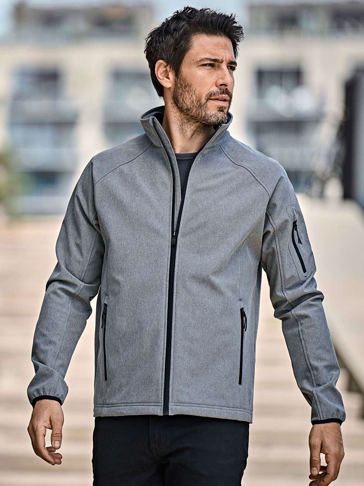 Lightweight Performance Softshell